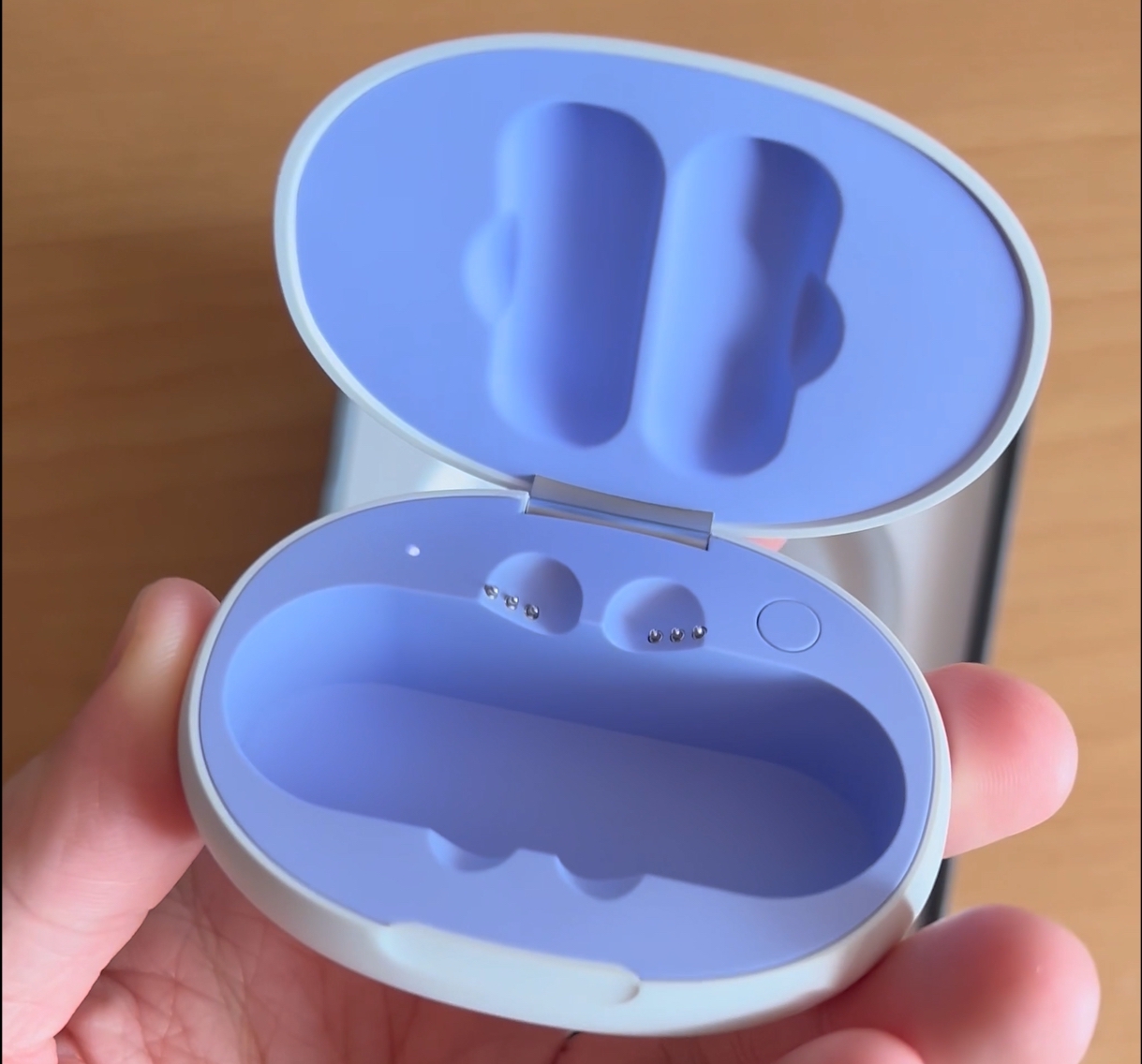 Logitech G Fits Review: Earbuds That Mould To Your Ears - Tech Composition