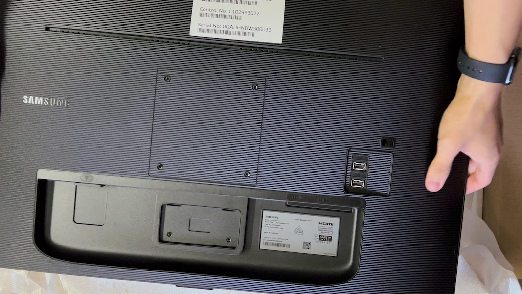 Samsung Smart Monitor M5 Review: A Smart StandAlone Samsung Screen ...